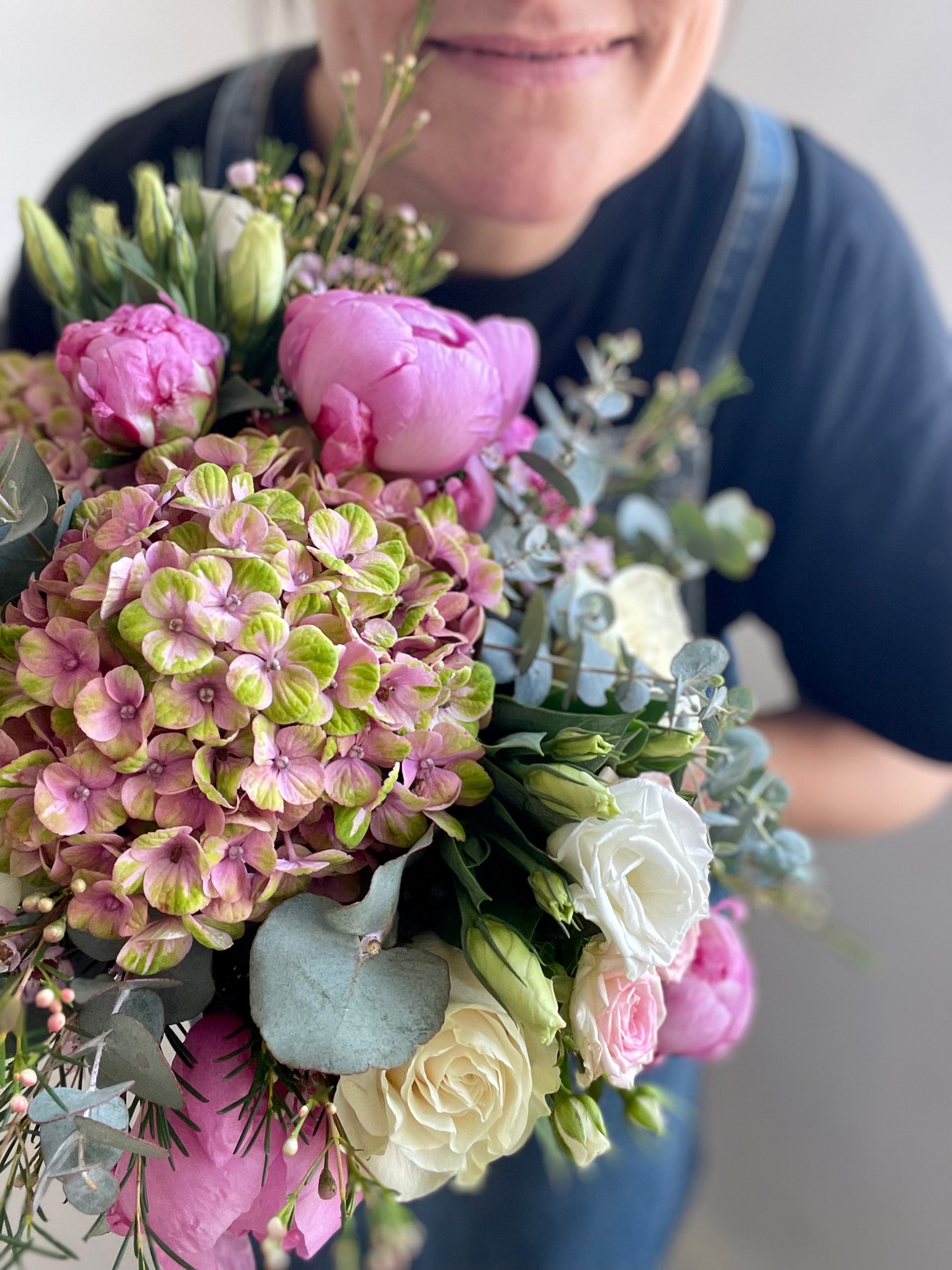 The Flower Corner - Leicester Florist - Same Day Local Delivery